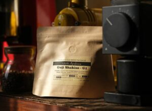 How to Open a Coffee Bag: A Quick and Easy Guide